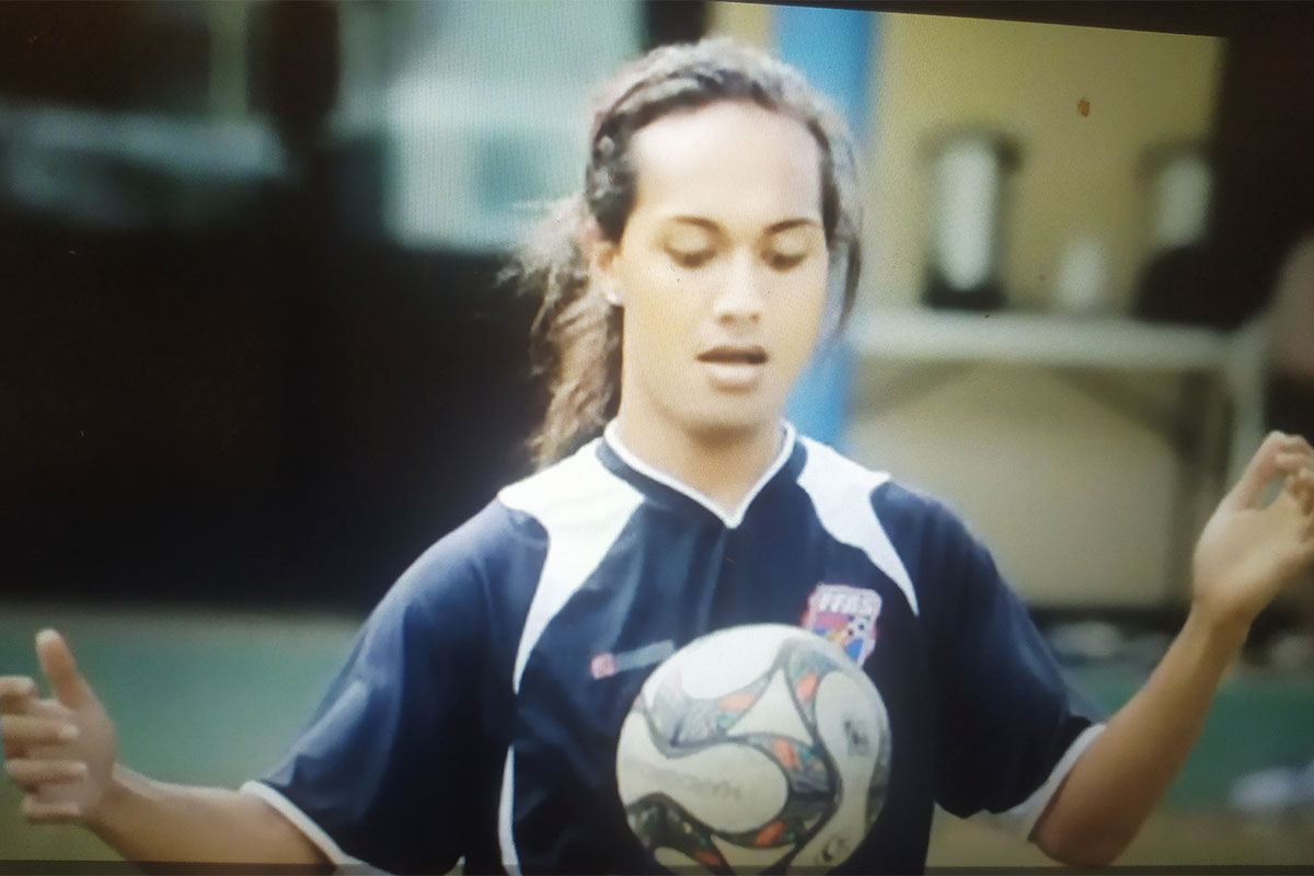 Jaiyah Saelua, la primera futbolista transgénero de las Eliminatorias ...