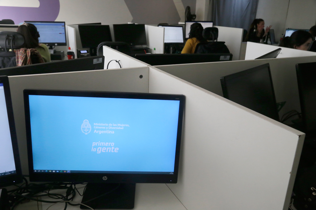 Se cumplen 10 años de la Línea 144: cada mes atiende 10.400 llamados ...