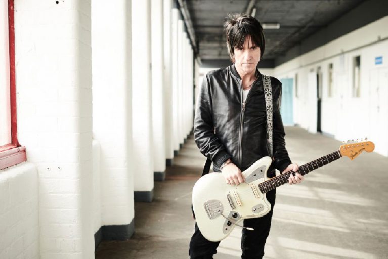 Johnny Marr lanzó su nuevo tema "Somewhere" y anunció la salida de un ...