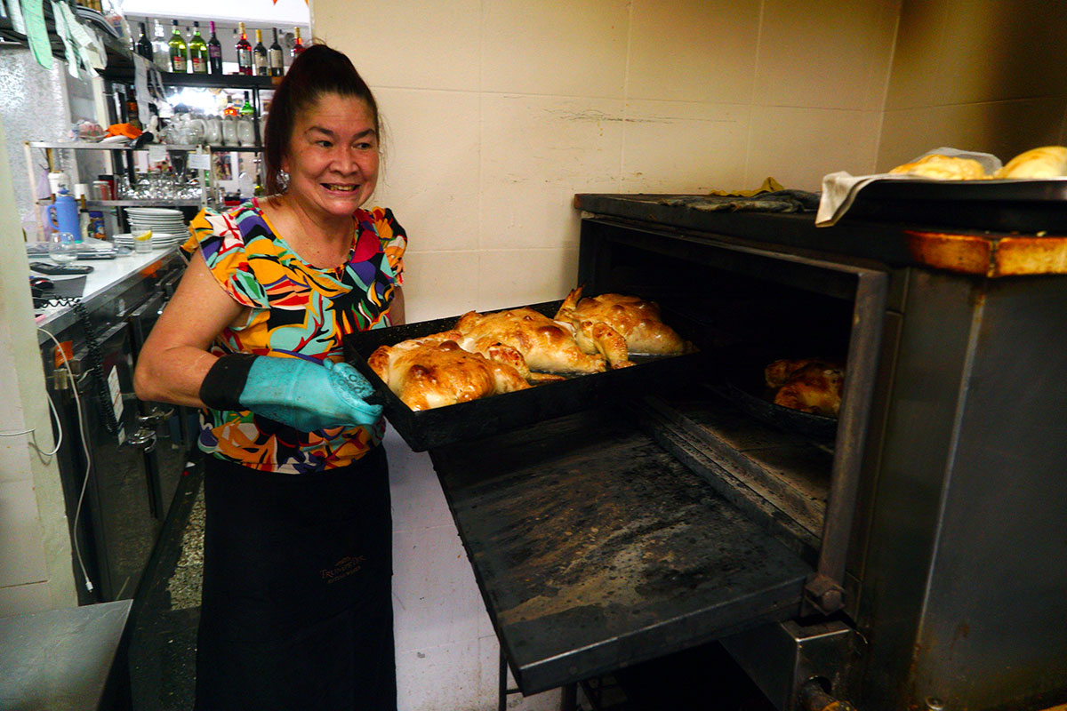 Los bodegones de clubes: una opción casera y popular frente a "los ...