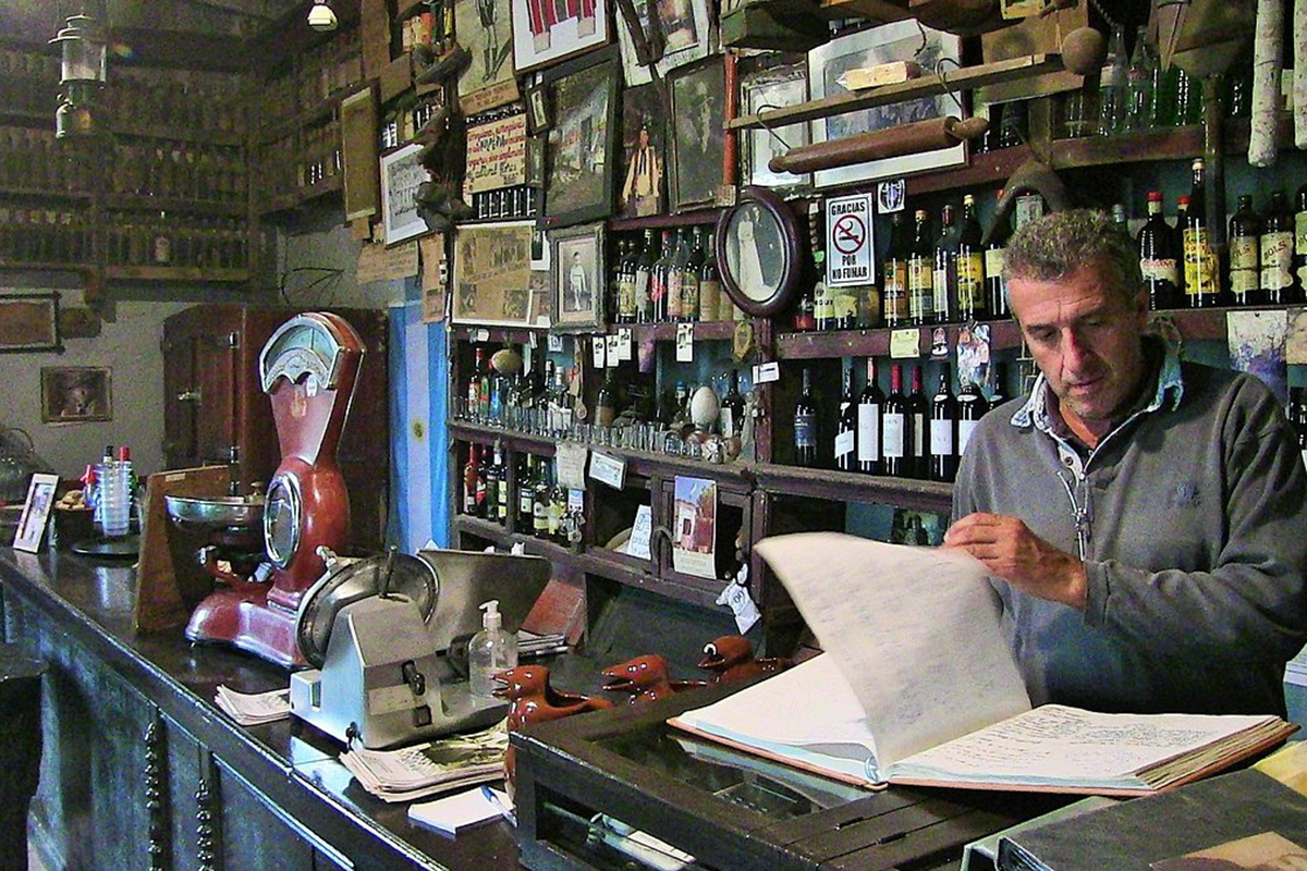 Mercedes combina fiestas, gastronomía y la pulpería más antigua del país