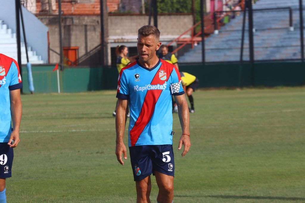 Nicolás Domingo: "El respeto en el fútbol no te lo ganás si traés un ...
