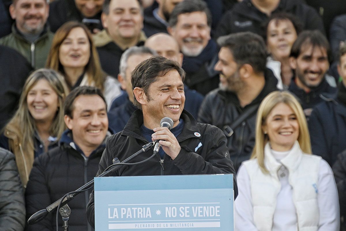 Kicillof impulsó un "Pacto con el Pueblo" y pidió derrumbar la Ley Bases