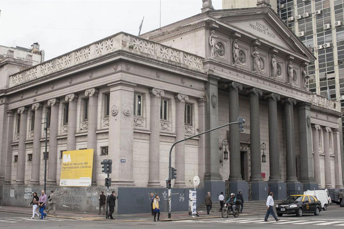 Los colegios del siglo XXI: de las "escuelas abiertas" a la reforma del ...